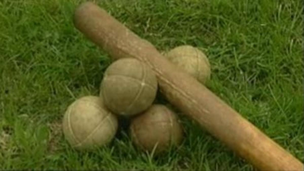 Oina, sportul naţional al României, ar putea fi disciplină obligatorie ...