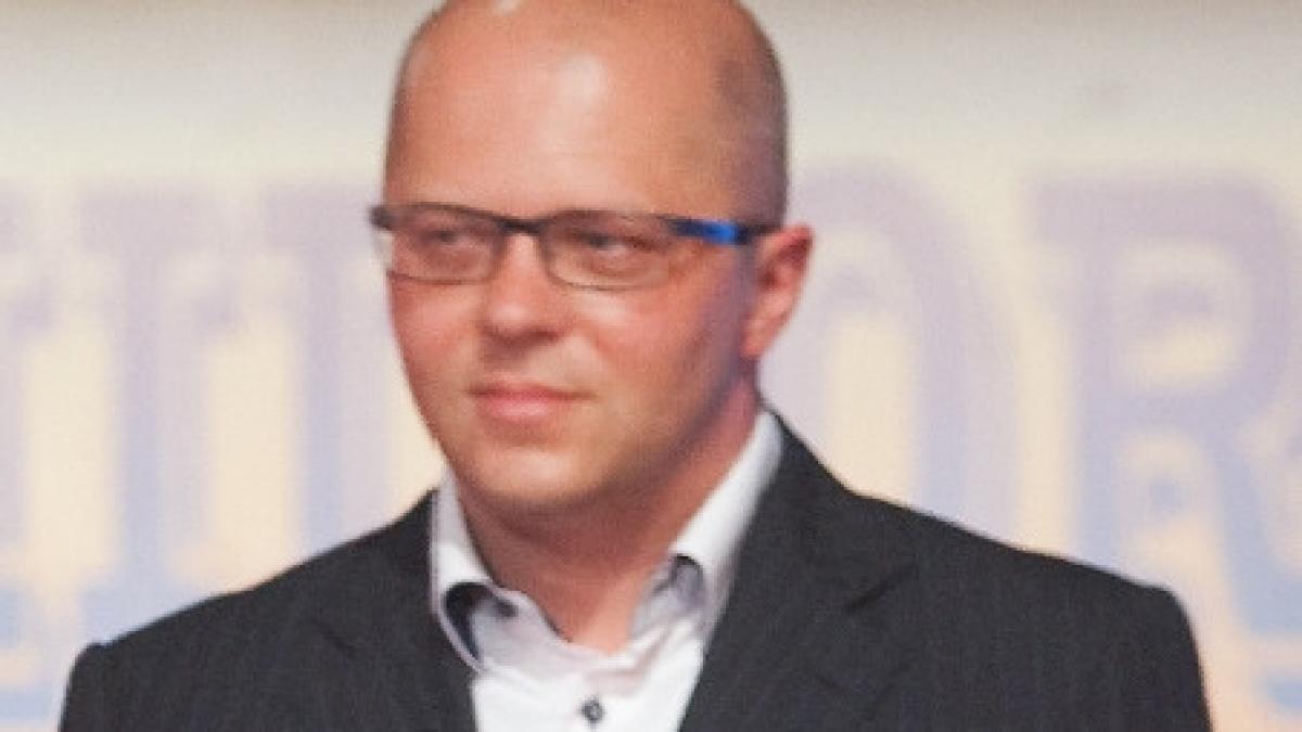 Adrian Ursu: Este necesară recâştigarea sentimentului de apartenenţă la ...