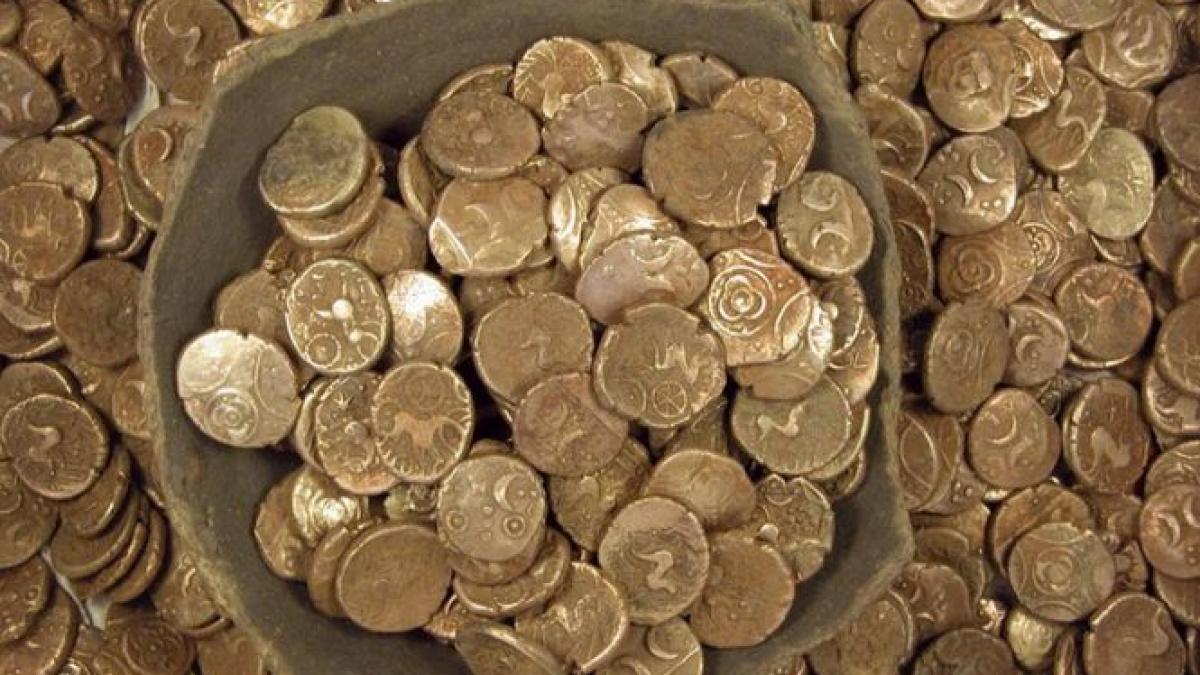 O colecţie rară de monede din aur, vechi de 1.000 de ani, descoperită ...
