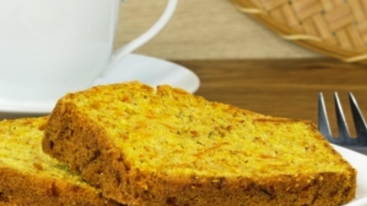 Chec cu dovlecei şi brânză. O cină rapidă pentru vreme caniculară