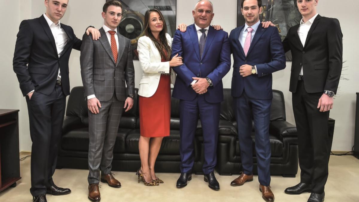 Români care dezvoltă România. Familia Timiș