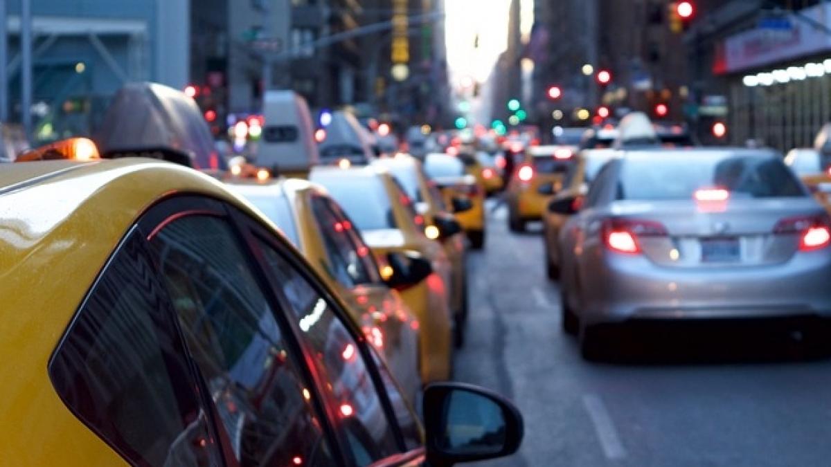 Traficul rutier va fi restricţionat, în centrul Capitalei. Care sunt ...