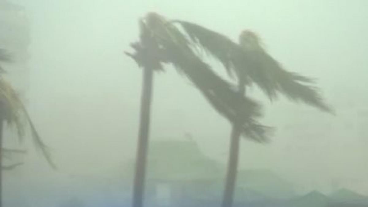 Imagini șocante. Uraganul Maria a devastat Puerto Rico. Acoperișuri ...