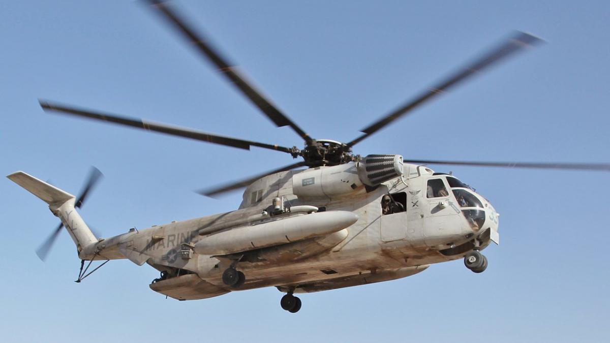 Un elicopter s-a prăbușit. Primele imagini de la locul tragediei