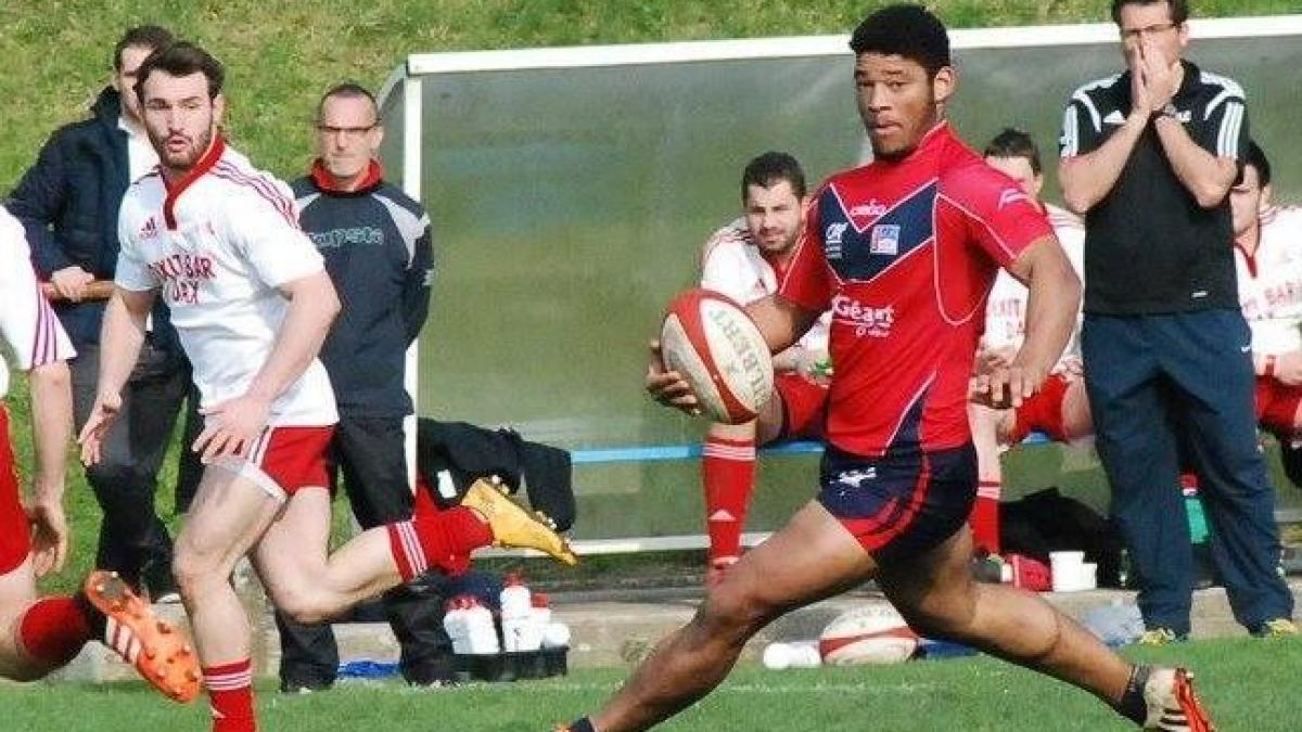 Un jucător de rugby a murit în urma unui placaj în timpul unui meci amical