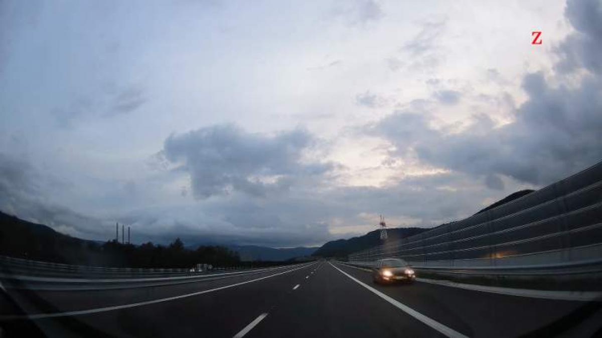 Scene incredibile filmate pe Autostrada Lugoj-Deva, la nici două ore de la inaugurare. Ce a ...