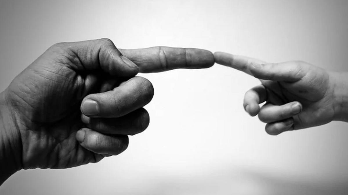 Degetele sunt indicatorii sănătății tale. Fiecare deget este conectat ...