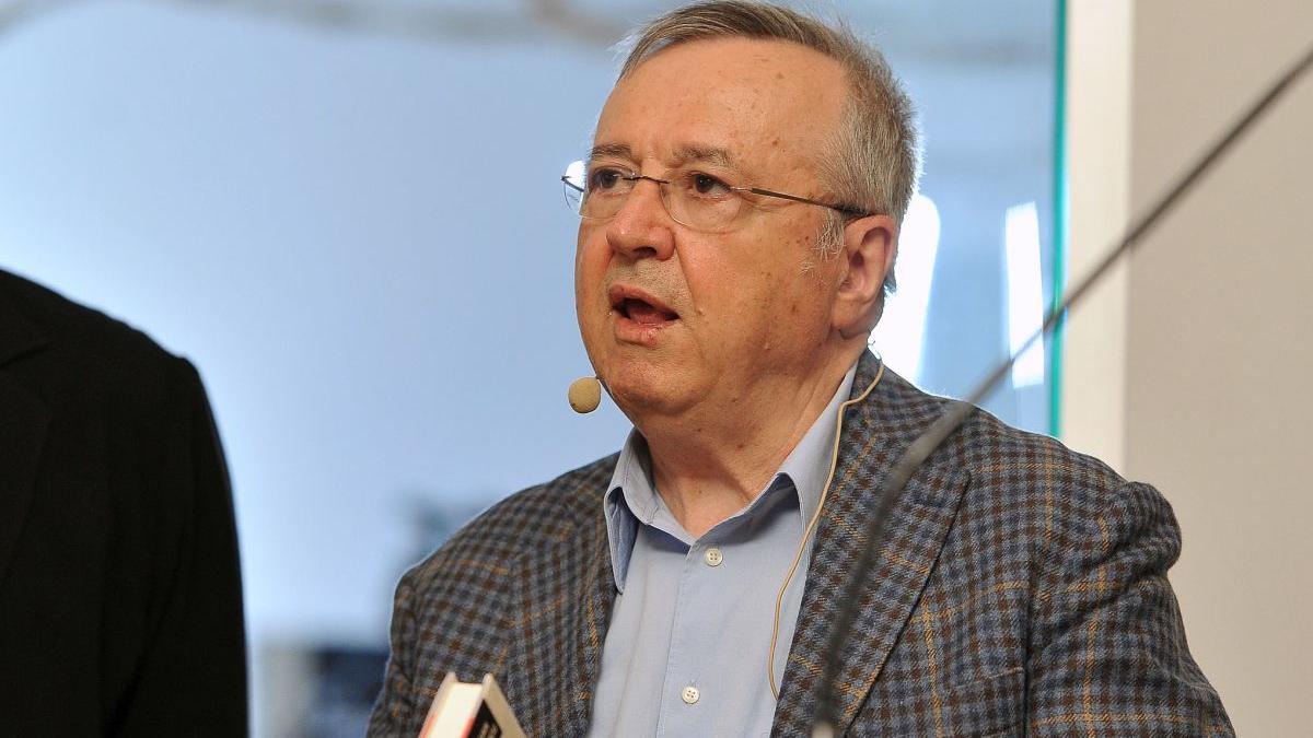 Ion Cristoiu: 'Luni, România va înregistra o premieră în istoria ...