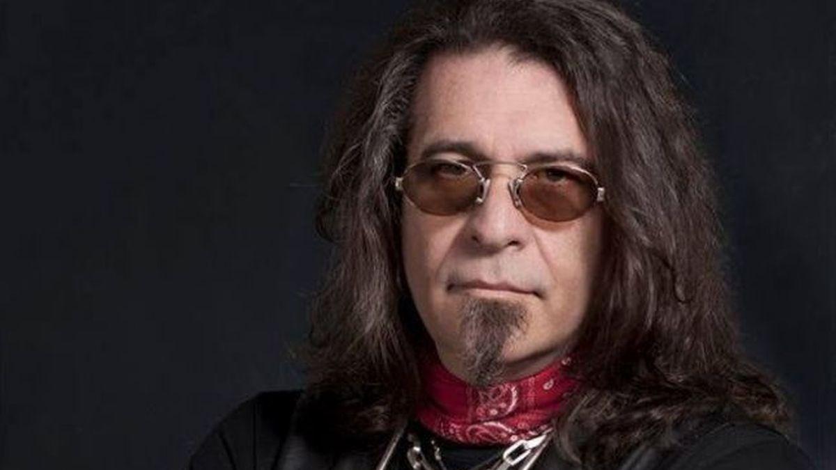 Adi Bărar s-a stins din viață. Fondatorul trupei Cargo era infectat cu ...