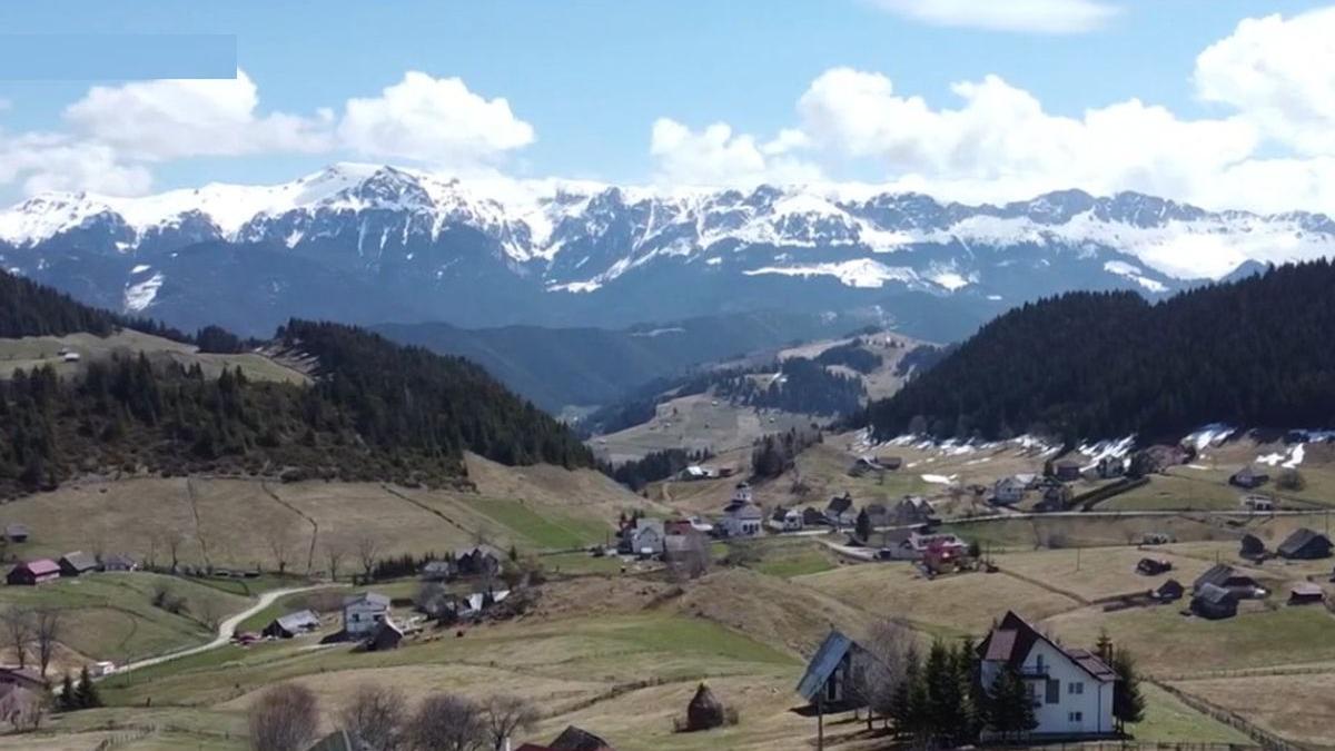 Cum a reuşit o tânără să pună satul Fundata pe harta turistică a țării ...