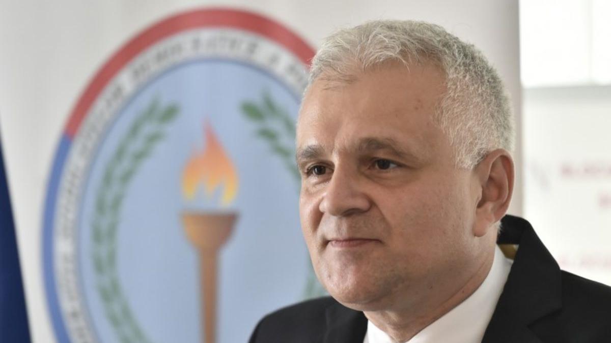 Comisarul Christian Ciocan a fost demis din funcția de director al ...