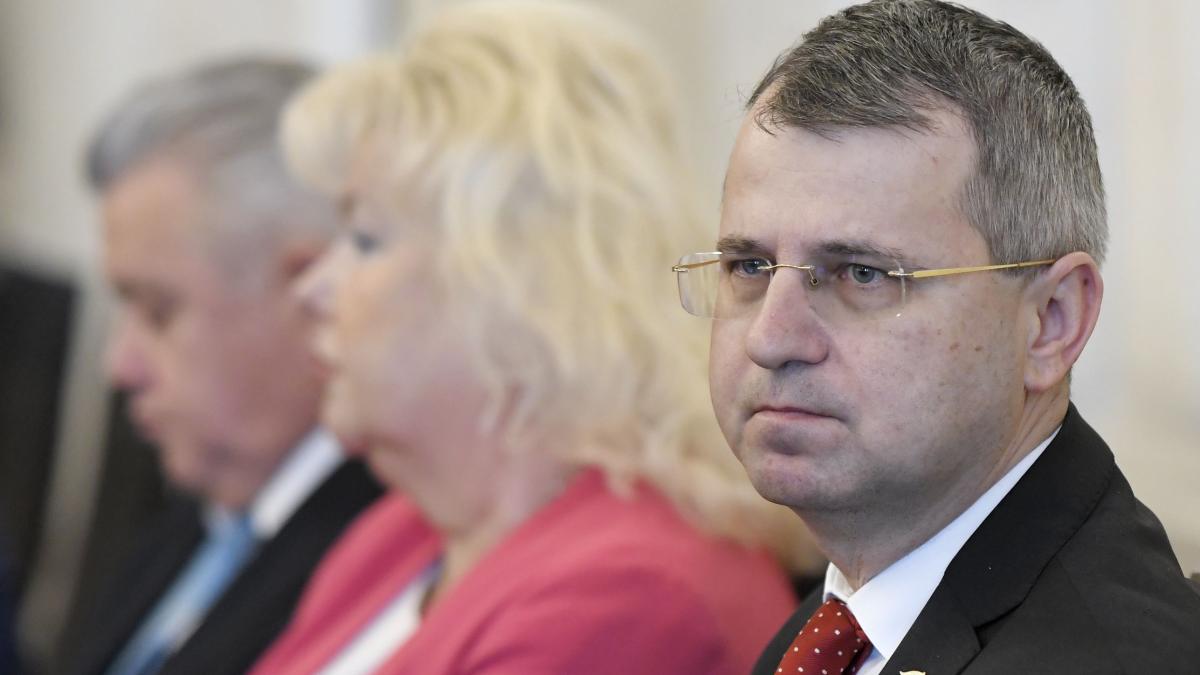 Secretarul general al Ministerului Energiei, demis după eroarea din ...