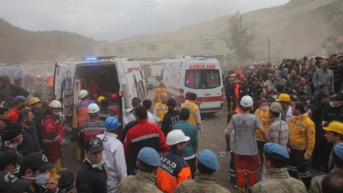 Zeci de mineri au rămas blocaţi în subteran după un accident produs în ...