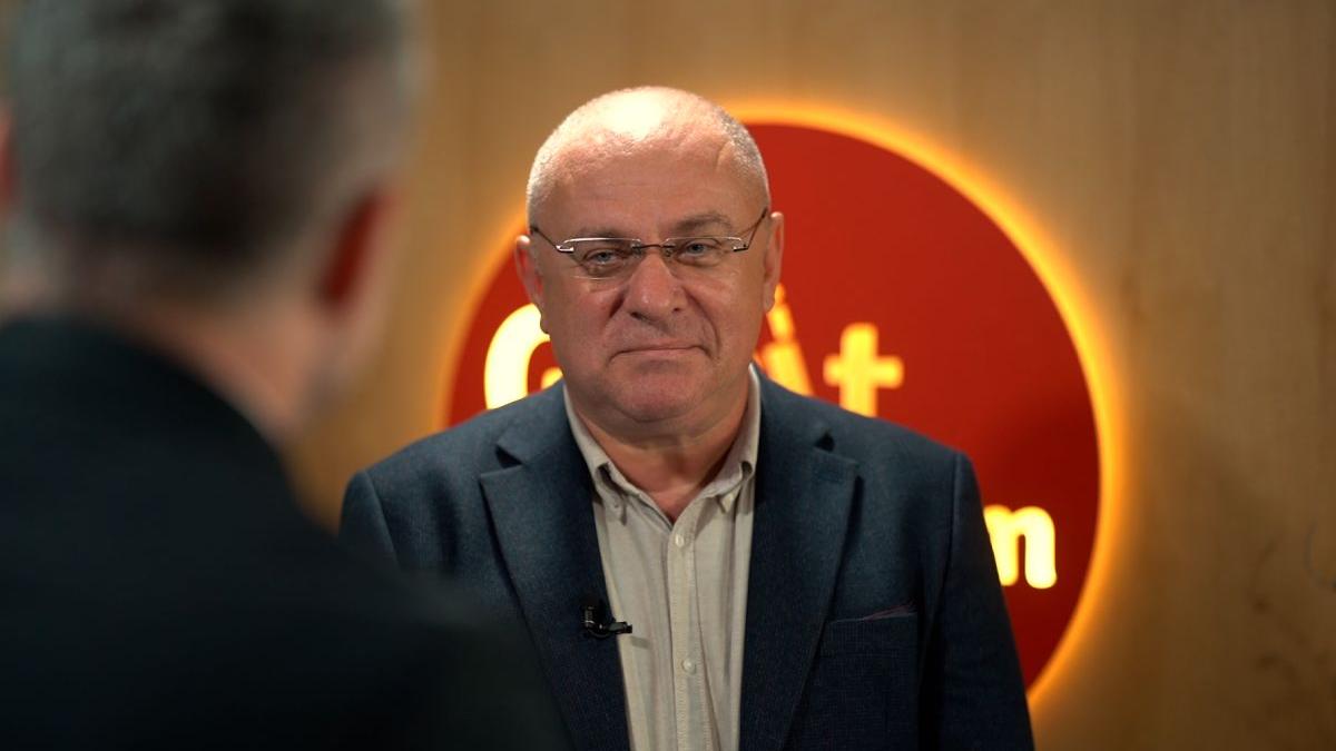Valentin Iordache, purtător de cuvânt al CN Aeroporturi Bucureşti ...