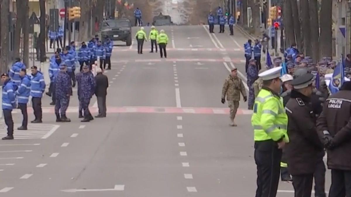 Repetiţiile pentru parada de 1 decembrie din Constanţa au început ...