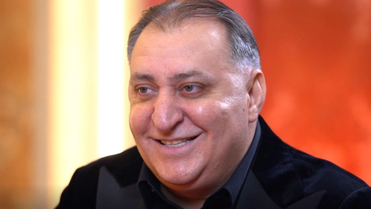 Vali Vijelie, invitat special în ultima ediţie "Gătit la costum" din ...