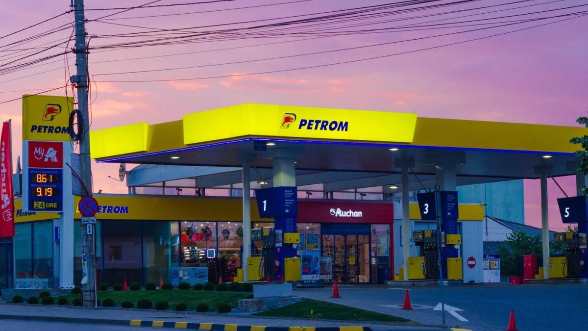 Ce salarii au avut în 2022 şefii OMV Petrom, cea mai mare companie din ...