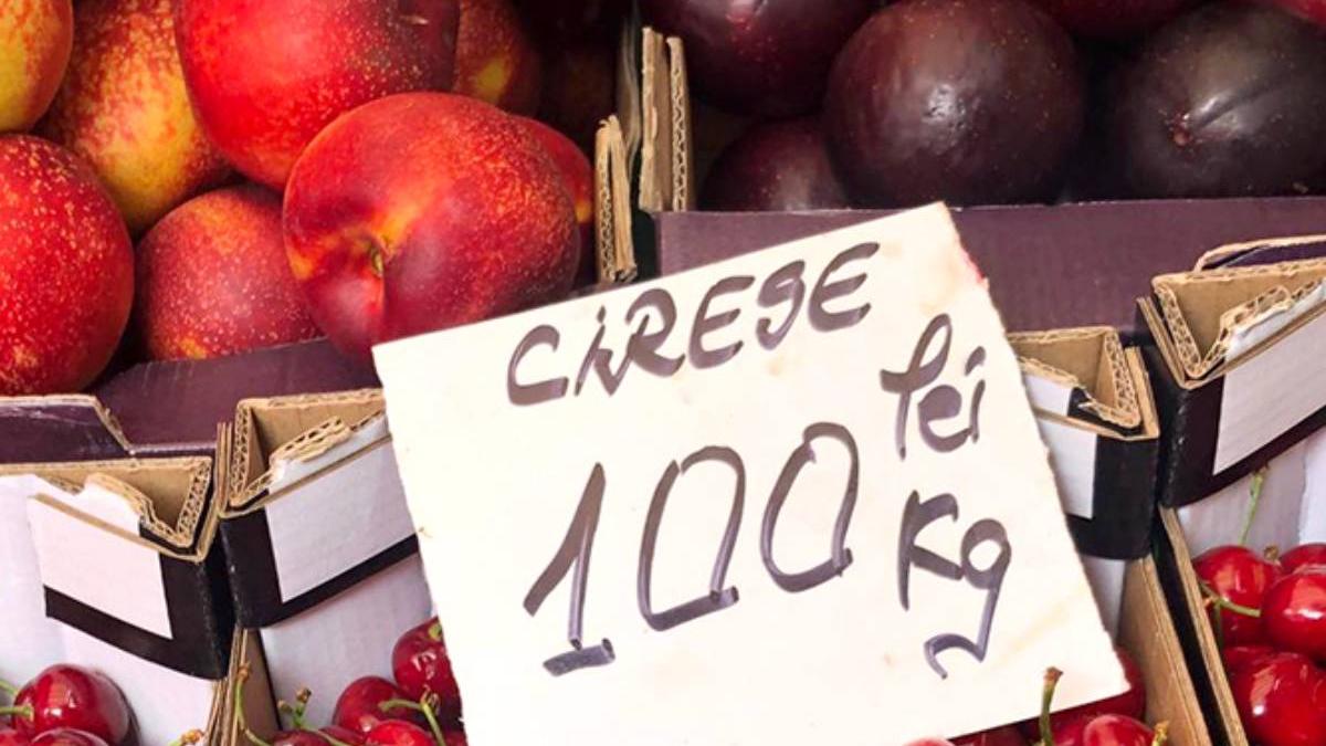 Cum arată cireşele care se vând cu 100 de lei kilogramul în piaţă. "Am ...