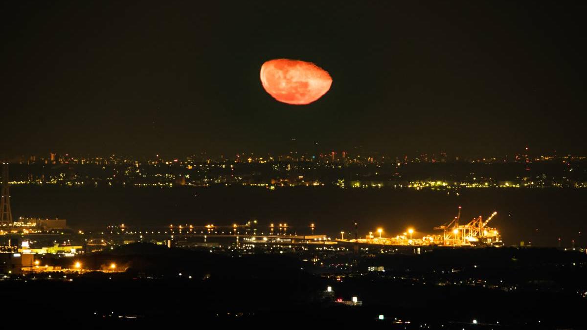 Fenomen uimitor pe cerul României! Ce vor putea să vadă românii, cu ...