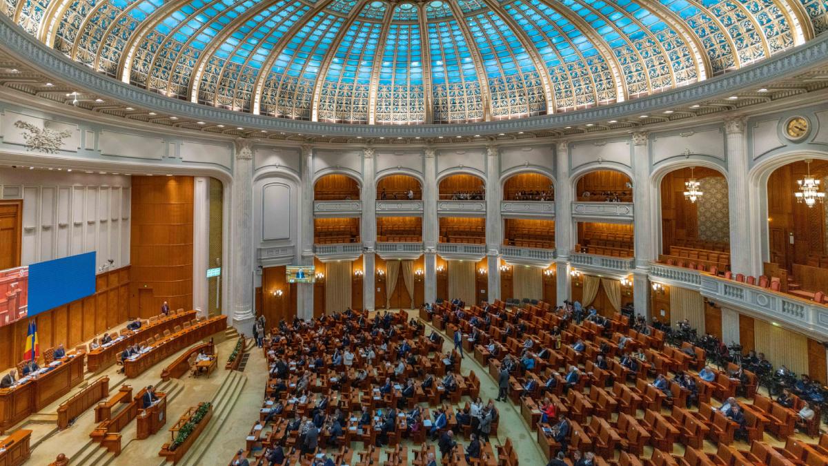 Legile Educației au fost adoptate. Cele două proiecte de lege merg la ...