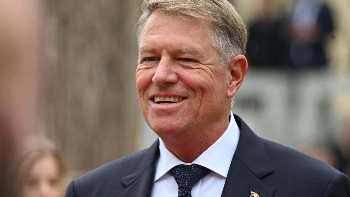 Klaus Iohannis, mesaj pentru profesori: "E greu de imaginat că toate ...