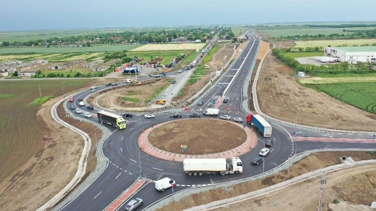 Pasajul Drajna a fost deschis circulaţiei astăzi. Ministrul ...