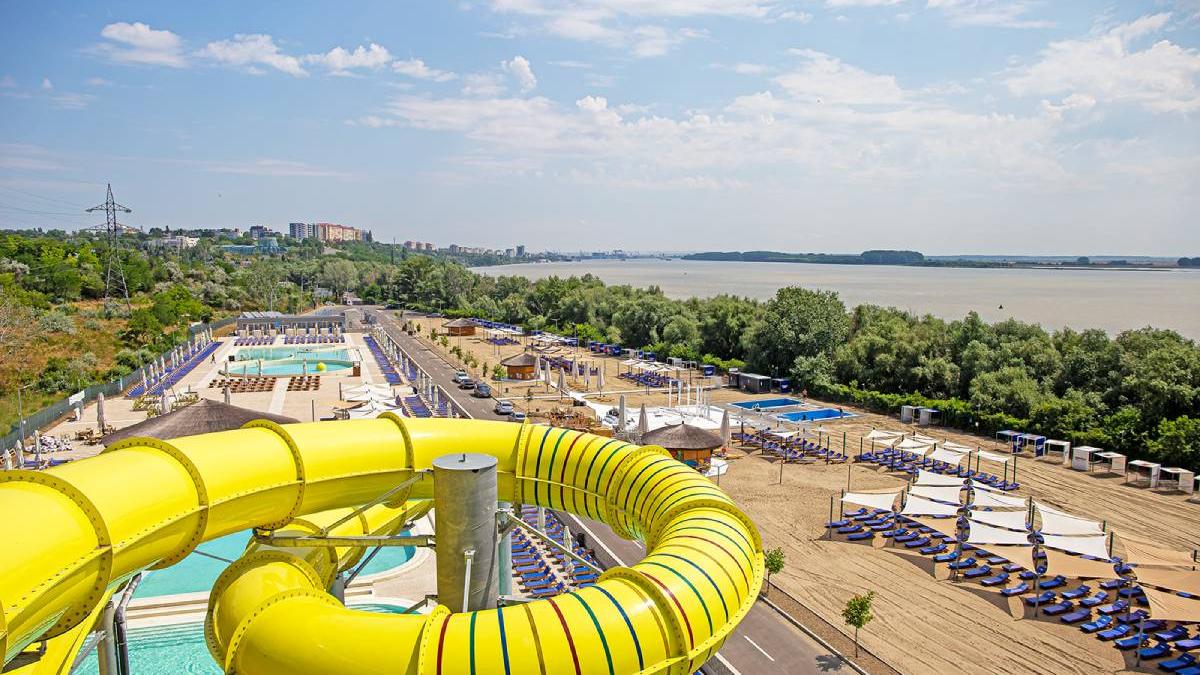Se redeschide Plaja Dunărea. Cel mai mare parc acvatic din sud-estul ...