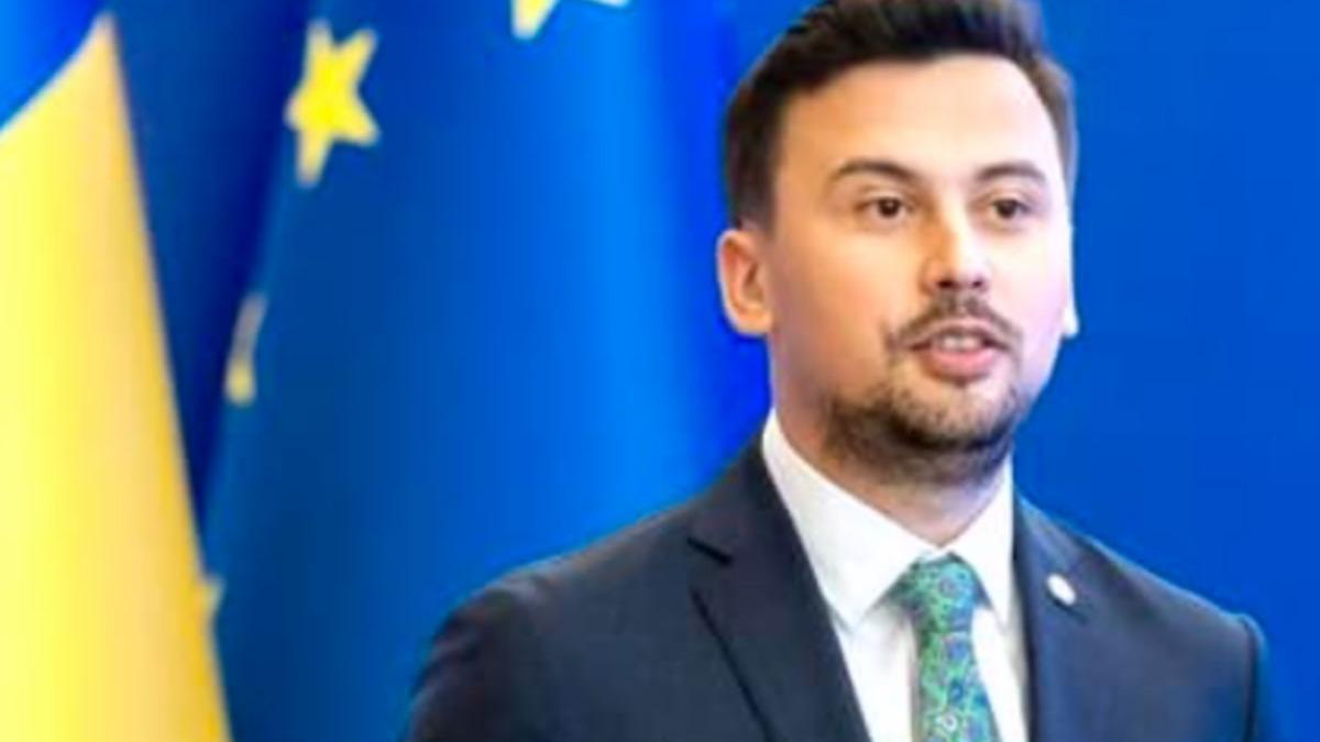 Alexandru-Mihai Ghigiu a fost numit în funcţia de şef al Cancelariei ...