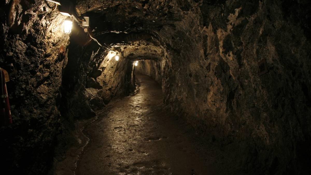 Orașul din România care ascunde tuneluri subterane secrete. Erau ...