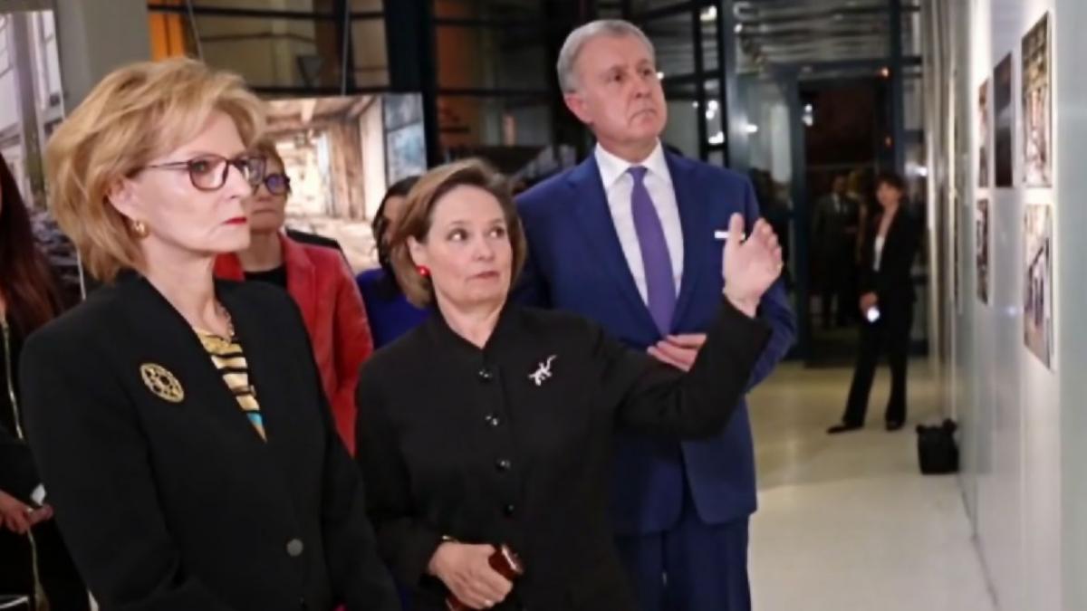 Sofia, Principesa-fotograf, a lansat un album cu fantomele trecutului