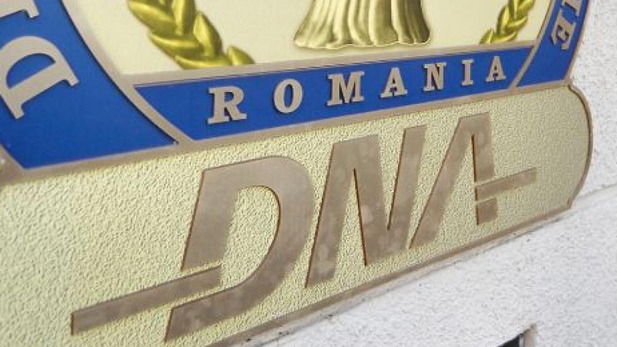 Percheziții DNA la sediul CJ Călărași și acasă la președintele ...