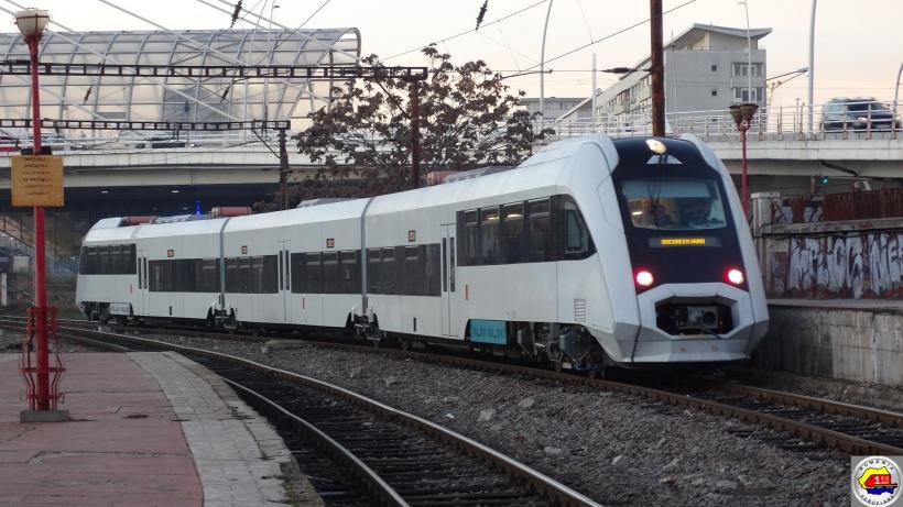 Galerie Foto - Cum arată cel mai nou tren românesc, care face senzație ...