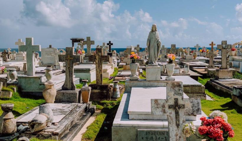 Galerie Foto - Imagini cu cel mai frumos cimitir din lume. Accesul se ...