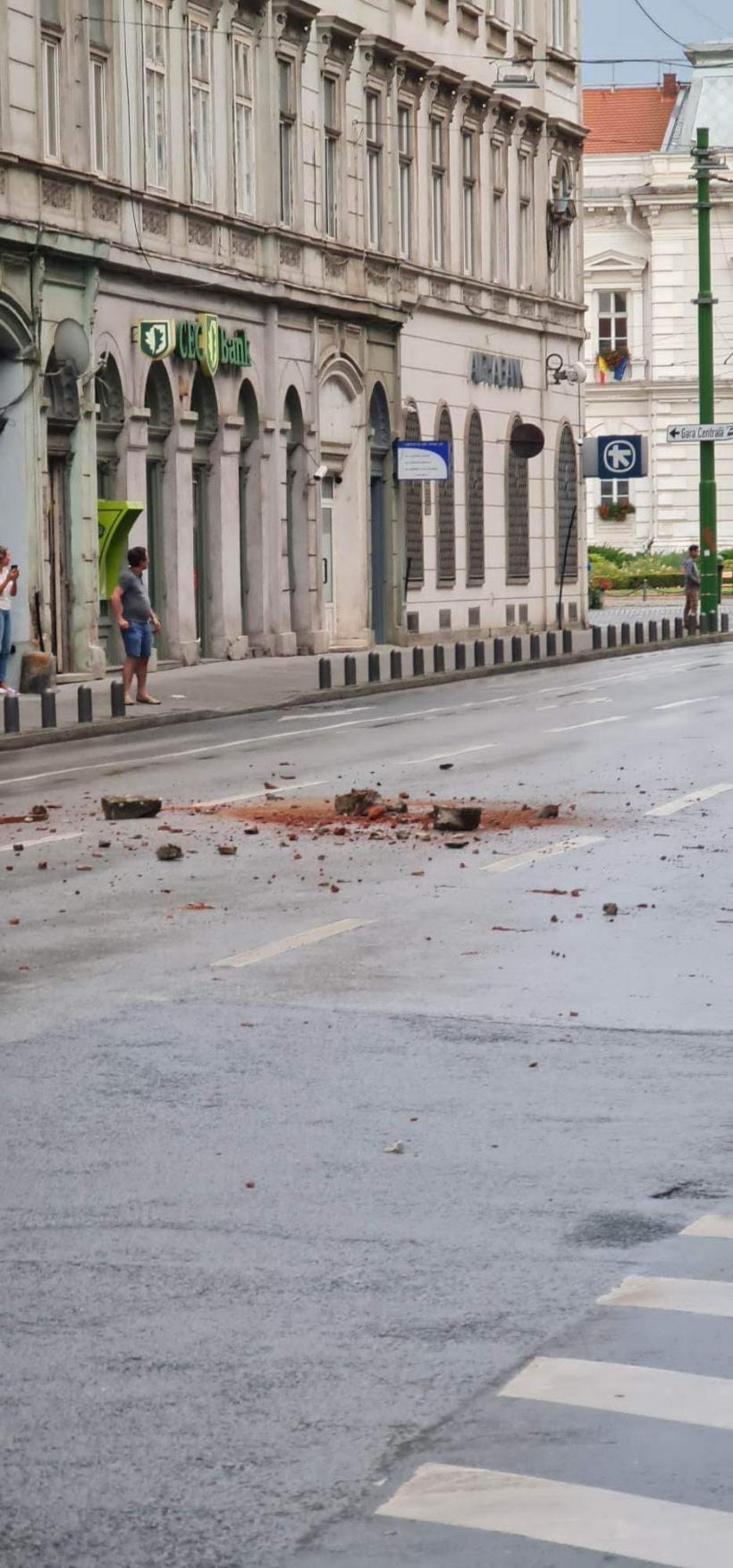 Cutremure puternice, simultan, în două județe din România! Seismele au ...