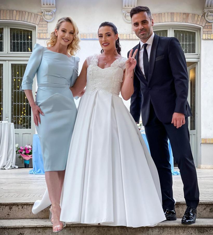 Galerie Foto - Cătălina Ponor, nuntă ca în poveşti. Mireasa a ajuns ...
