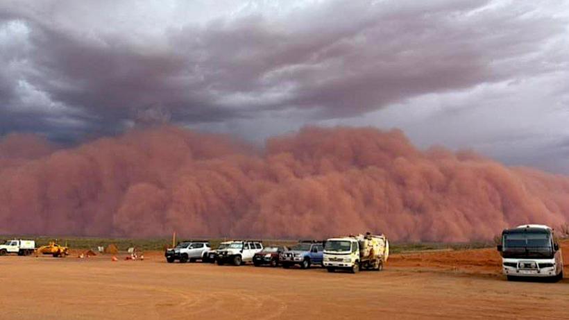 Peisaj apocaliptic în Australia: Imagini cu norii de praf portocalii ...