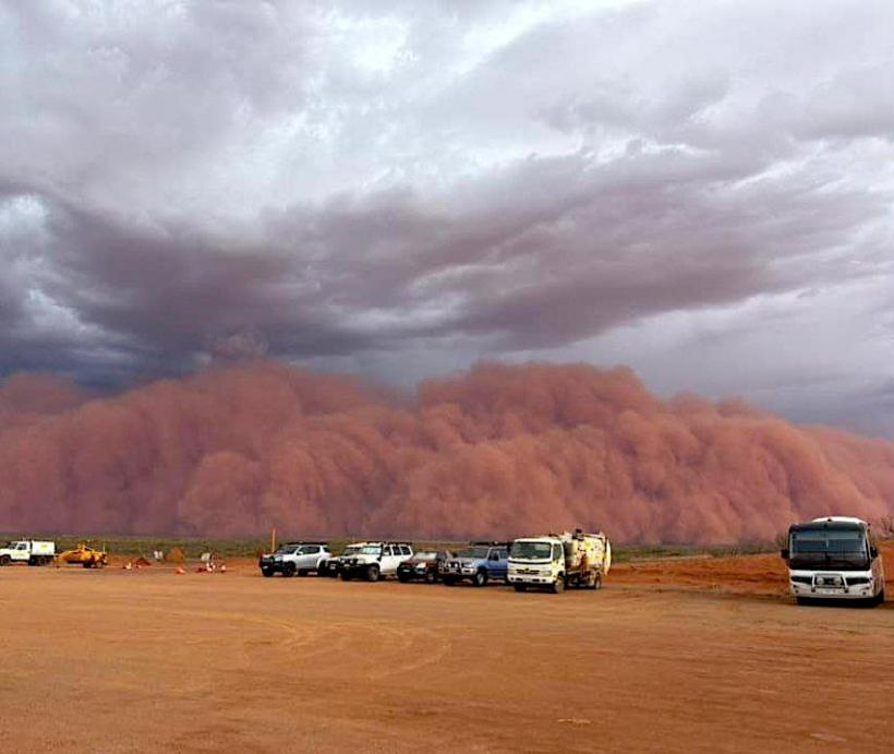 Galerie Foto - Peisaj apocaliptic în Australia: Imagini cu o furtună de ...