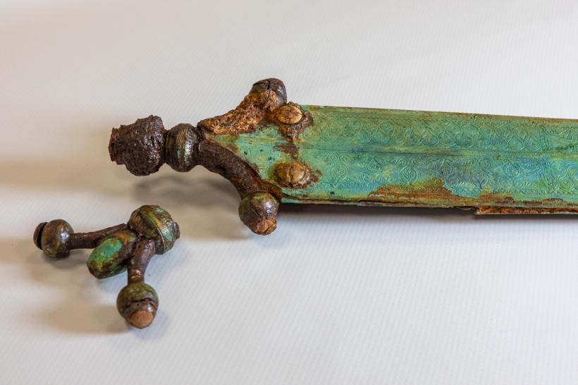 Galerie Foto - Descoperire arheologică remarcabilă într-o necropolă ...