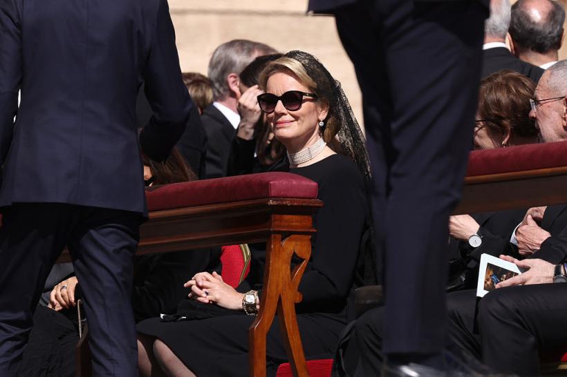 Galerie Foto - Război și pace în Basilica San Pietro. Ce nu s-a văzut ...