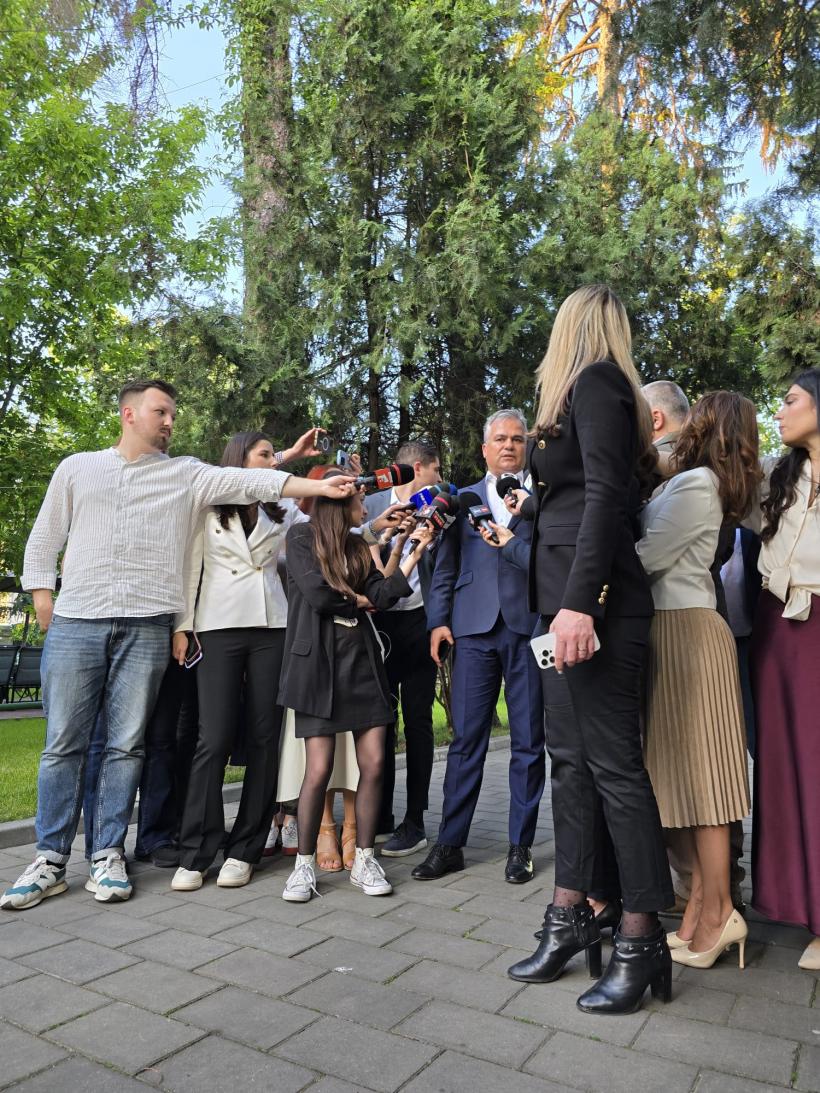 Galerie Foto - Cronica unei seri prezidențiale cu nervi și pisici. „Tap ...