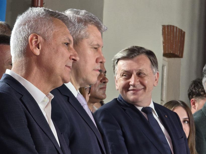 Galerie Foto - Cronica unei seri prezidențiale cu nervi și pisici. „Tap ...