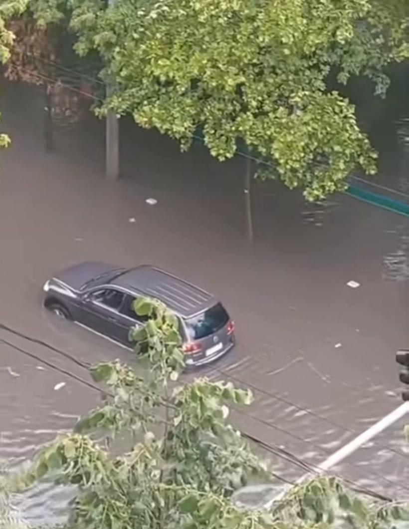 Galerie Foto - Mircea Fechet a lansat un apel după furtuna istorică din ...