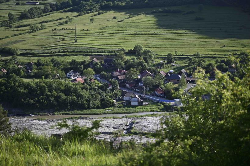 Creşterea salinităţii în râurile Târnava Mică şi Corund a fost cauzată ...