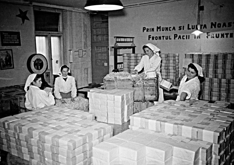 Galerie Foto - Așa arăta fabrica Nivea din Brașov, în 1954: Imagini de ...