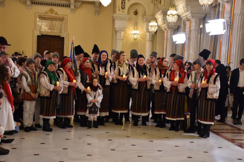 Galerie Foto - Cozonaci și colinde la Cotroceni. Imagini amuzante cu ...