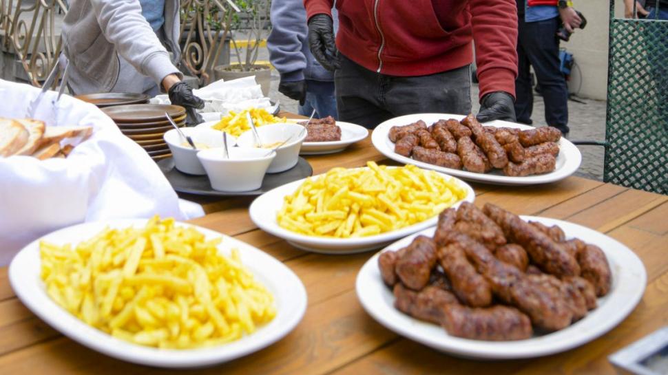 Vestitele localuri de mici de la Dedulești, închise de Protecția ...