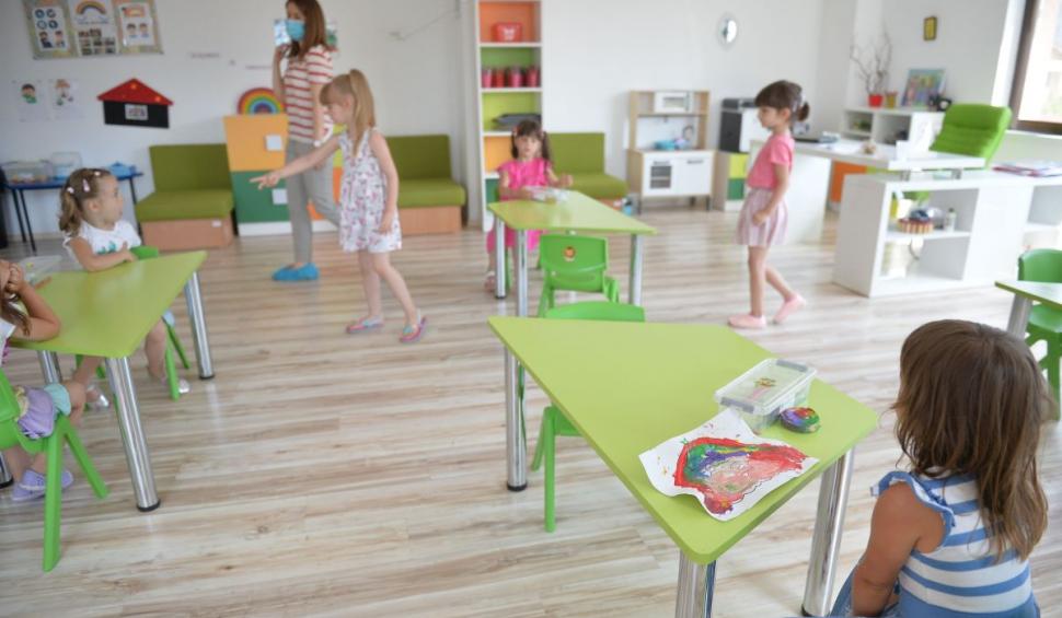 În Bucureşti, sunt mai multe grădiniţe private decât de stat | Antena 3 CNN