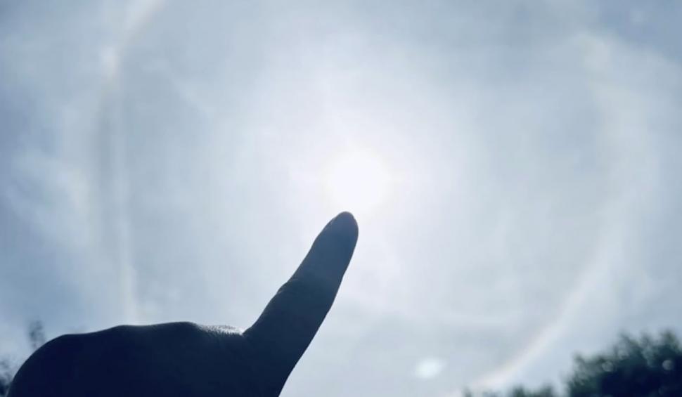 Fenomen rar, observat pe cerul României! Cum se explică cercurile ...