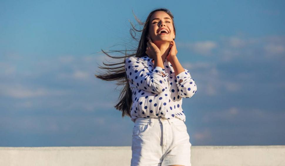 Secretele unei siluete suple în pozele de la plajă. Te ajută să pari ...