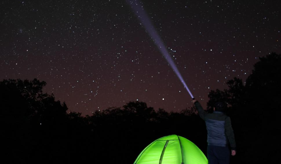 Perseide 2023: Ploaie de stele căzătoare, vizibilă sâmbătă noaptea pe ...